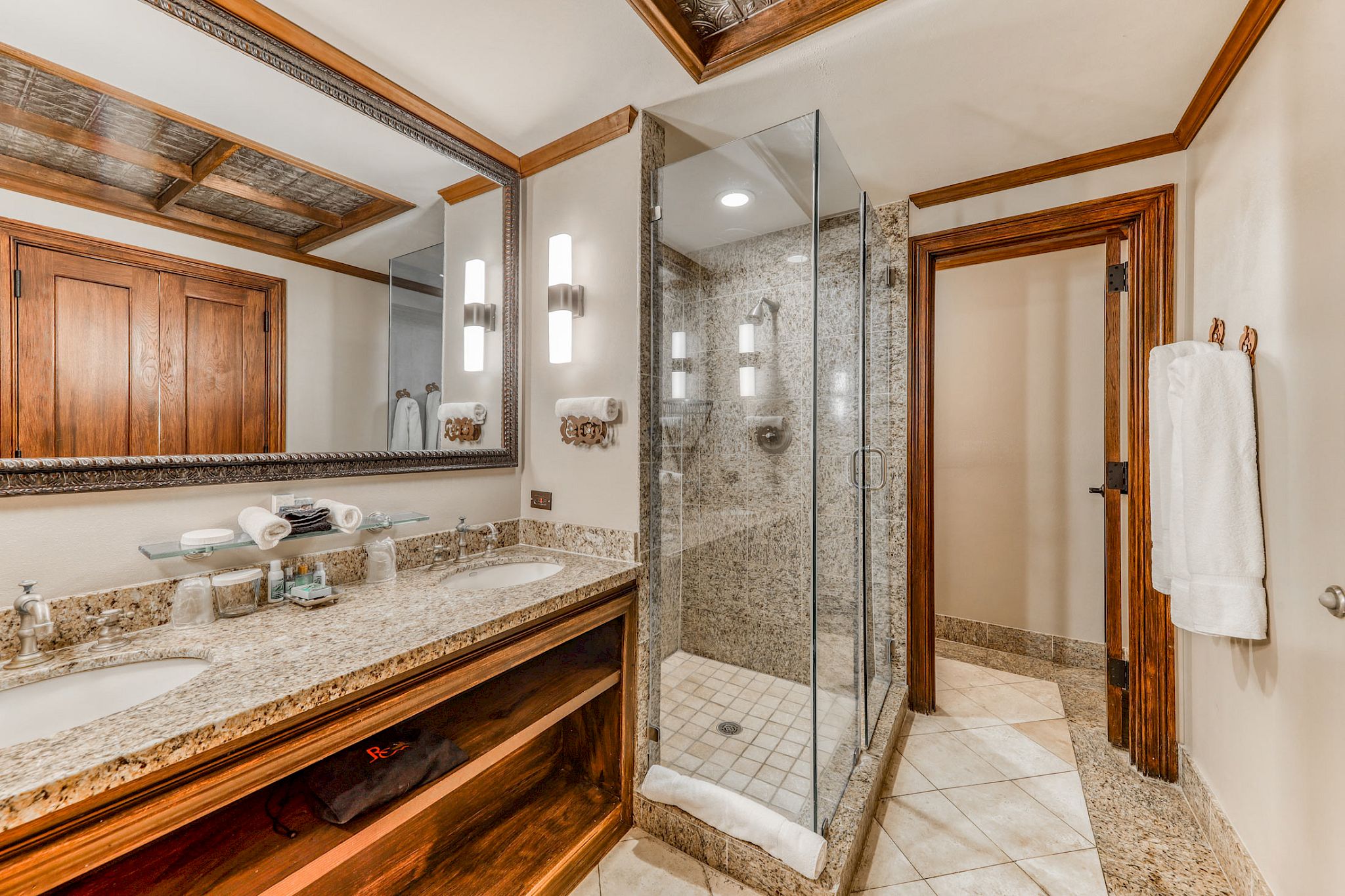 Luxury Lodges Dallas Area - Rough Creek Lodge & Resort