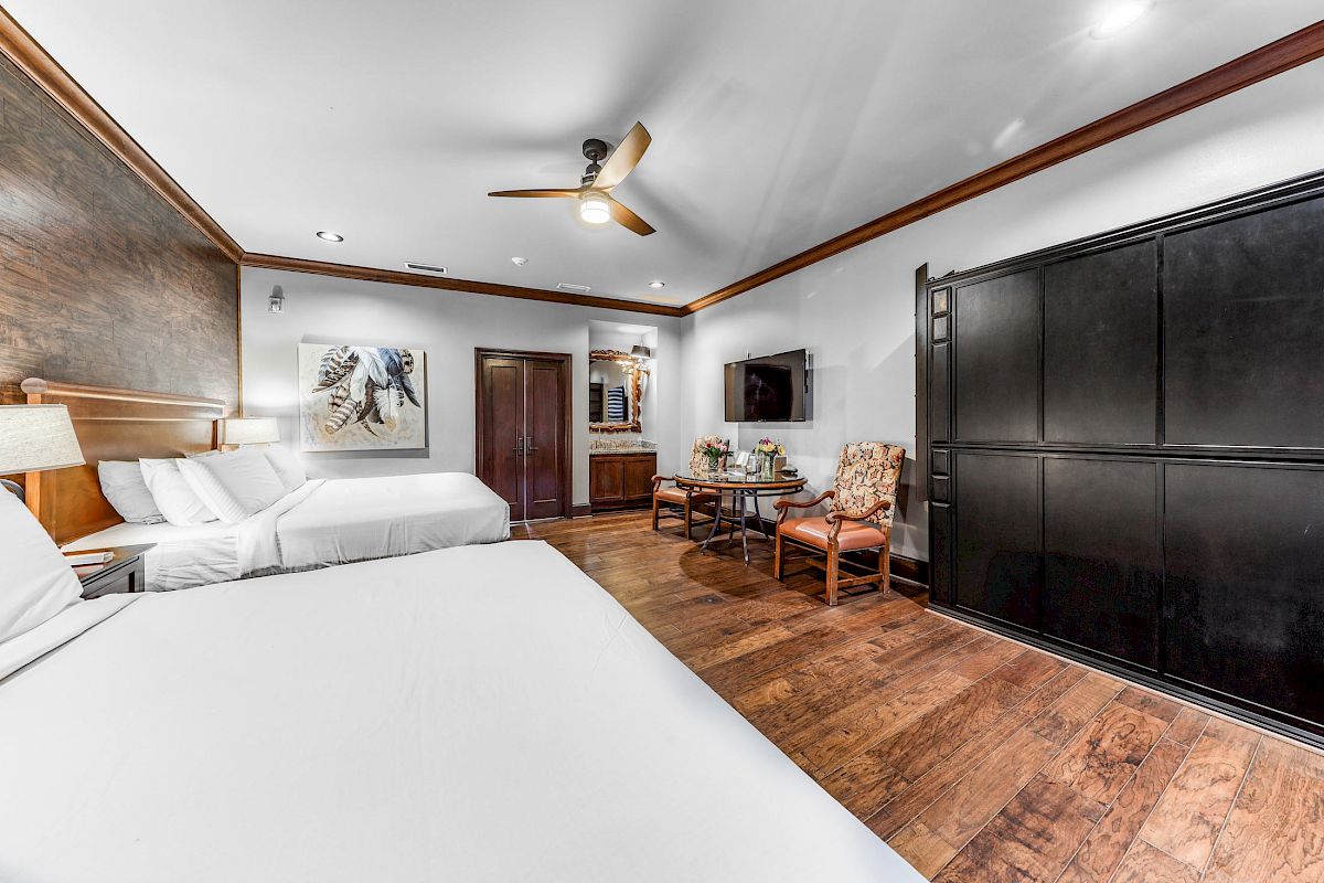 Luxury Lodges Dallas Area - Rough Creek Lodge & Resort